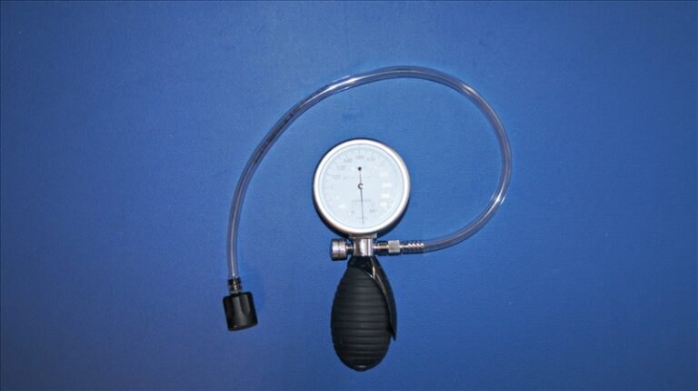 Manual Hand Held Leak Tester for Pentax Endoscopes - Global Endoscopy ...